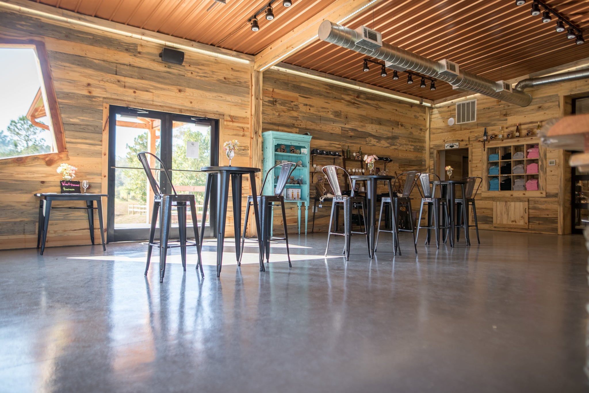 Bear Claw Vineyards- Winery and Vineyard in Blue Ridge, Georiga